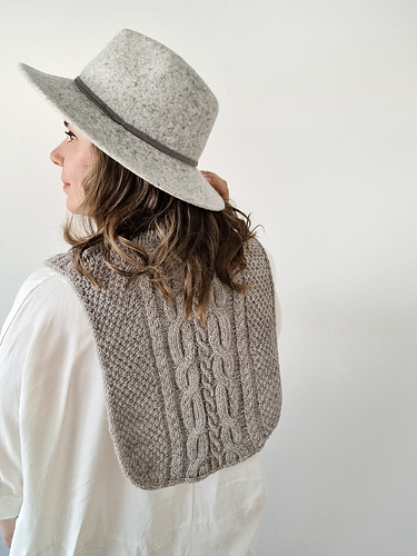Ravelry: Viima collar pattern by Sari Nordlund
