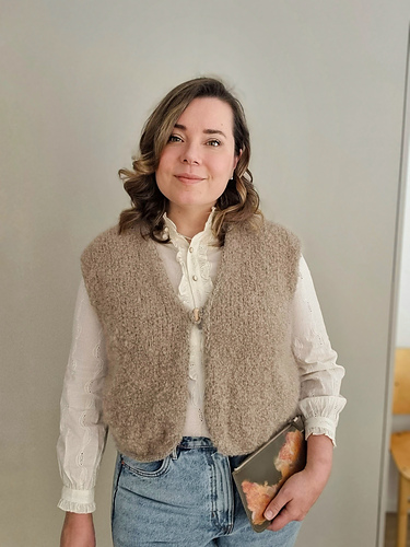 Ravelry: Teddy vest pattern by Sari Nordlund