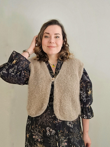 Ravelry: Teddy vest pattern by Sari Nordlund