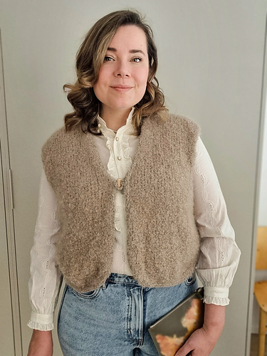 Ravelry: Teddy vest pattern by Sari Nordlund