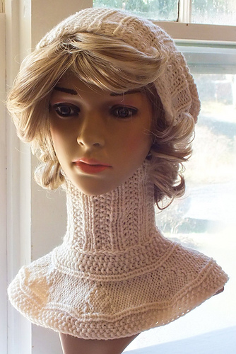 Ravelry: Rib and Seed Collar pattern by Scarlett Royale