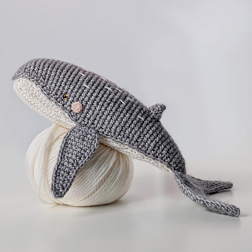 Ravelry: Hope the Blue Whale pattern by Svenja Rösner