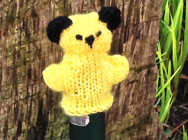 Ravelry: Just-Jen's Sooty finger puppet