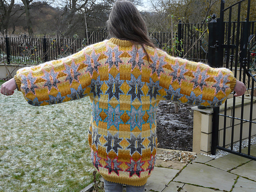 Ravelry: Outlined Star Jacket pattern by Kaffe Fassett