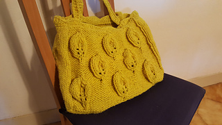 Ravelry: Leaf Bag pattern by Sue Culligan