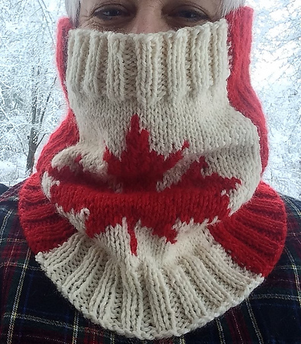 Ravelry: Oh Canada Cowl pattern by Shelley Hilton