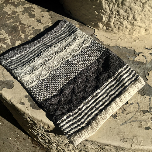 Ravelry: Verso pattern by Anna Johanna