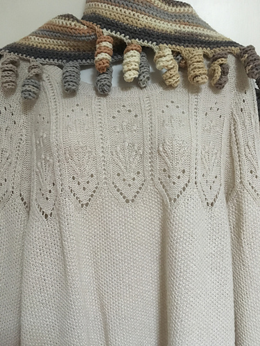 Ravelry: Pine Cones Scarf pattern by Serena Glynn