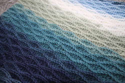 Ravelry: Echo Waves Cowl pattern by Heather Hamlin