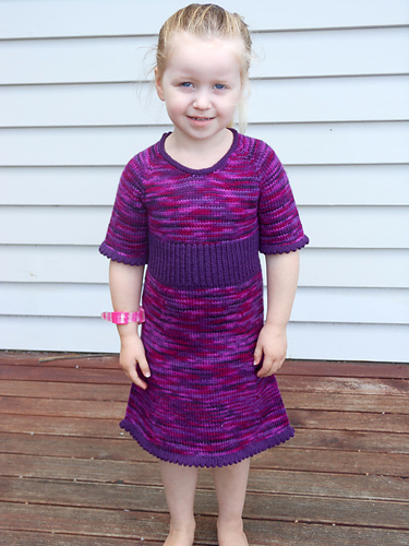 Ravelry: Maggie pattern by Sarah Ronchetti