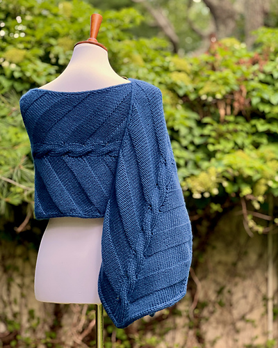 Ravelry: Simply Twisted pattern by Jennifer Weissman