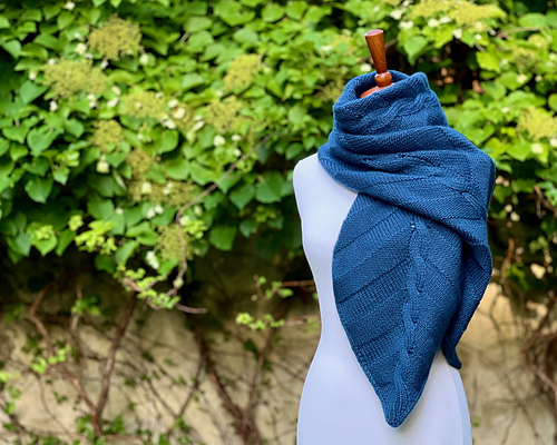 Ravelry: Simply Twisted pattern by Jennifer Weissman