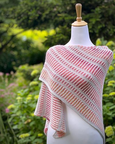 Ravelry: Tropez pattern by Jennifer Weissman
