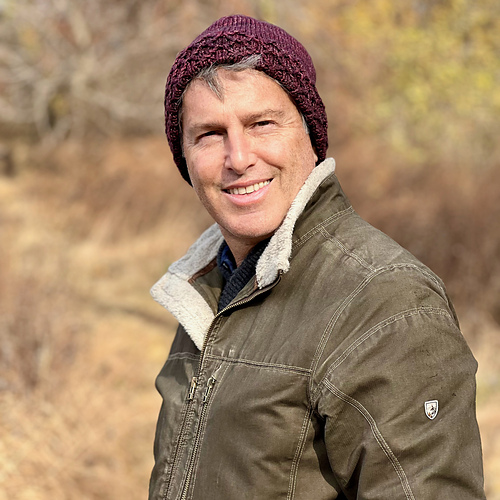 Ravelry: Diamond Brim Beanie pattern by Jennifer Weissman