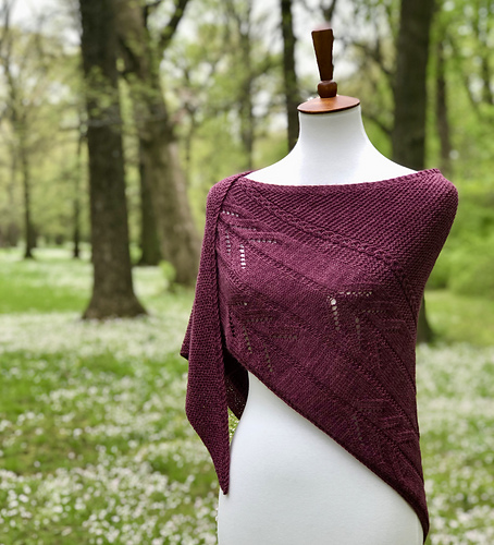 Ravelry: Weekend Wanderer pattern by Jennifer Weissman