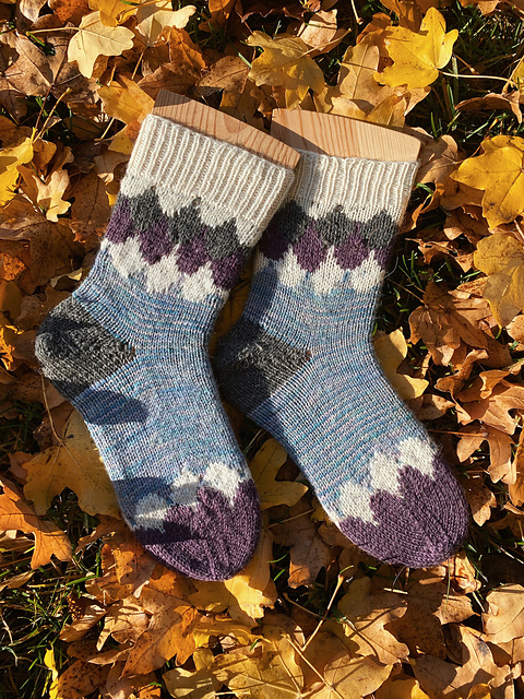 Ravelry: Piebald pattern by Shai Kilström