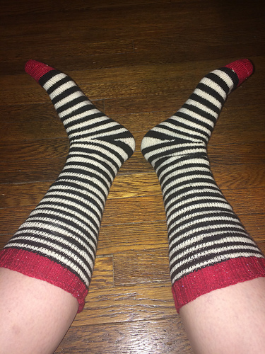 Ravelry: Sling Heel Socks pattern by Staci Perry