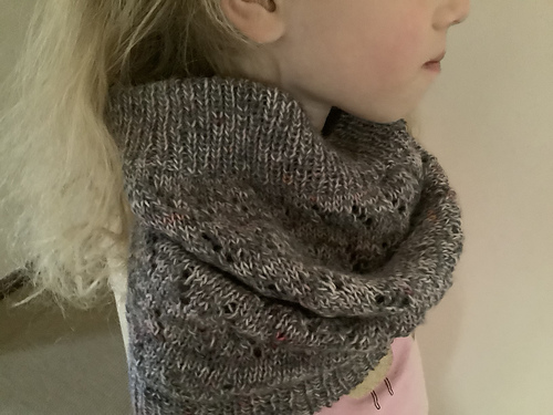 Ravelry: Tippi toppi cowl pattern by Isabell Kraemer
