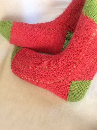 Ravelry: Augusteen Socks pattern by Rachel Turkington