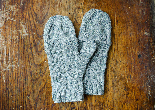 Ravelry: Fili Top Down Convertible Mitts pattern by Sheila Toy Stromberg