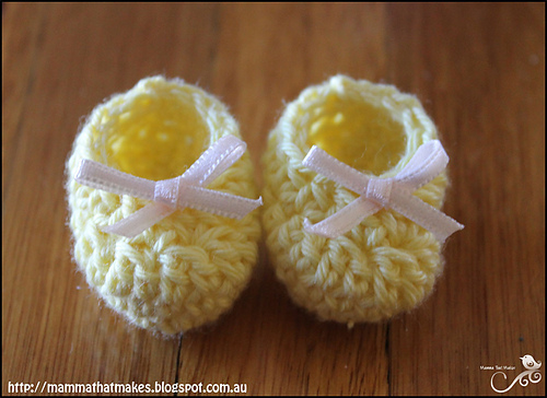 Ravelry: Micro Prem Ariel Booties pattern by Myshelle Cole