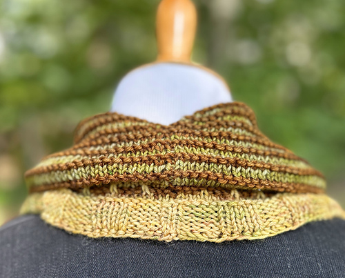 Ravelry: Calman Gael pattern by : : : Katie Degroff Knits