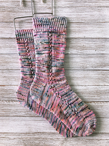 Ravelry: Drip Drip Drop Socks pattern by Hannah Knotwell
