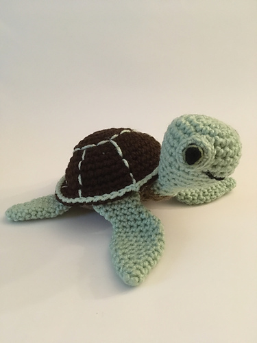Ravelry: Sea Turtle and Tortoise Set pattern by Jenn Mulherin