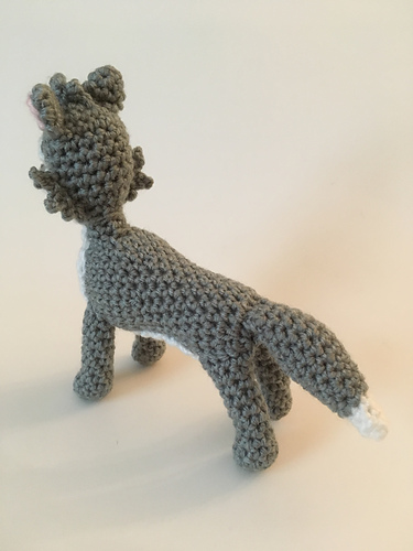 Ravelry: Gray Wolf pattern by Jenn Mulherin