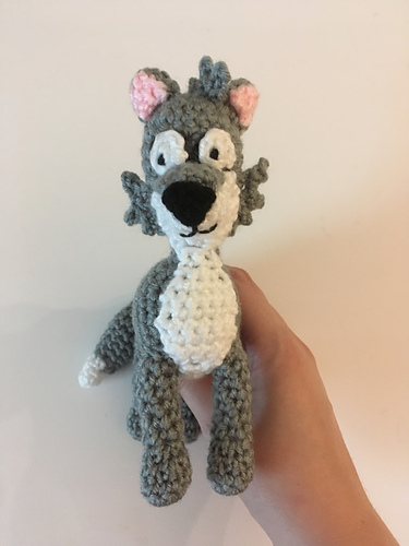 Ravelry: Gray Wolf pattern by Jenn Mulherin