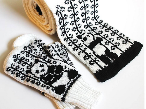 Ravelry: Reverse Panda Mittens pattern by Rebecca Tsai