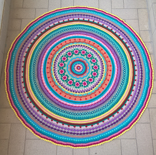 Ravelry: Mandala CAL 2016 pattern by Annamarie Esterhuizen