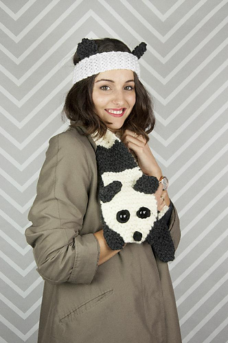 Ravelry: Panda Animal Scarf pattern by Louise Walker