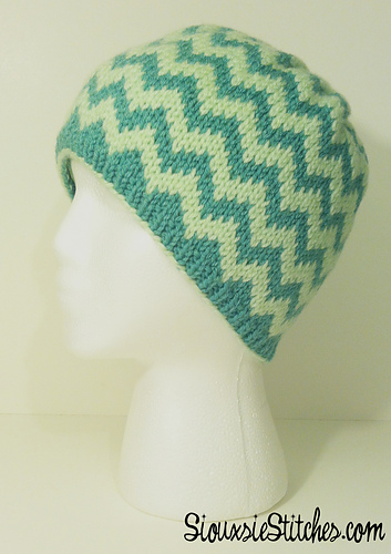 Ravelry: Customizable Chevron Hat pattern by Siouxsie Stitches