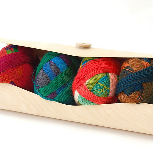 Ravelry: #07 Multi-Colored Triangle Wrap pattern by Karin Rüttinger