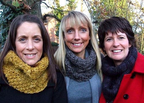 Ravelry: Dit an' Dah Cowl pattern by Debbie Orr