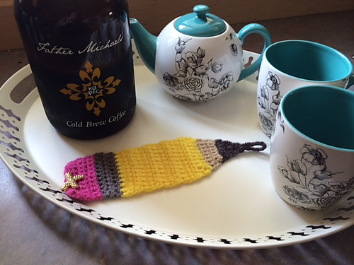 Ravelry: Pencil Mug Hugger pattern by Shannon Kilmartin/The ...