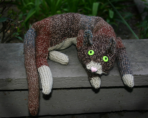 Ravelry: Floppy Knitted Cat pattern by Robin Kleb