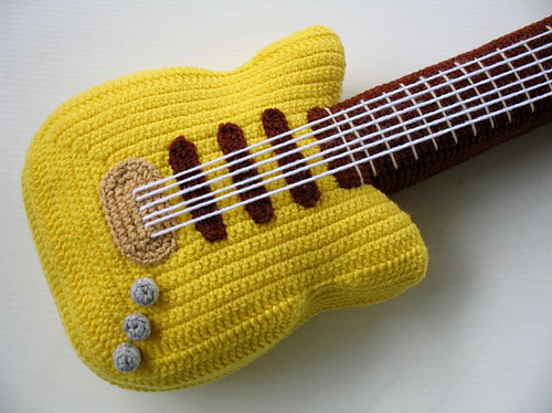 Ravelry: ELECTRIC GUITAR pattern by Sky Magenta