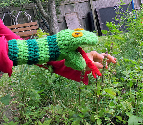 Ravelry: Snake Puppet pattern by Stitch11