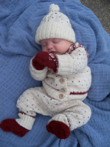 Ravelry: b13-5 Winter Snuggles pattern by DROPS design