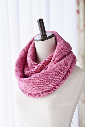 Ravelry: Jewel Cowl pattern by Pierrot (Gosyo Co., Ltd)