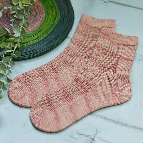 Ravelry: Deft Socks pattern by Jo Shaw
