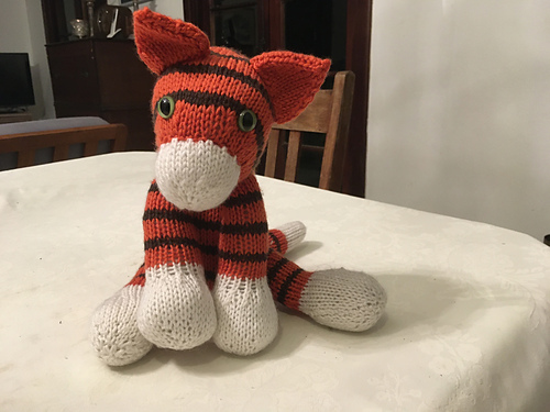 Ravelry: Dera-Cats pattern by Amanda Berry