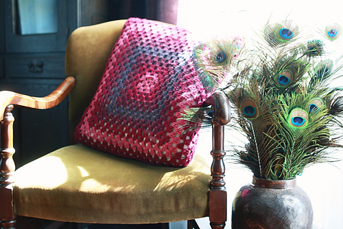 Ravelry: Granny Square Cushion pattern by Rachael Oglesby