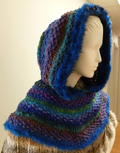 Ravelry: Hooded Caplet pattern by Svetlana Ford