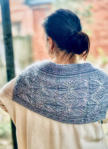 Ravelry: Lavenders for Veronica pattern by Soohyun Nam