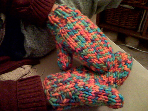 Ravelry: Midwestern Mittens, Extra Chunky pattern by Lion Brand Yarn