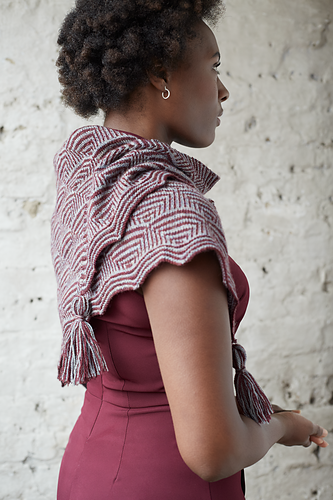 Ravelry: Alula pattern by Clare Lakewood