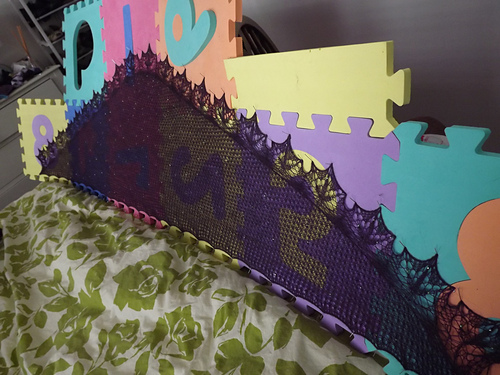 Ravelry: Starlight Shawlette pattern by Laura Helton